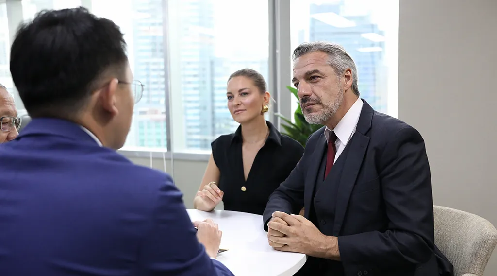 US Immigration Lawyer in Thailand | ThaiEmbassy.com